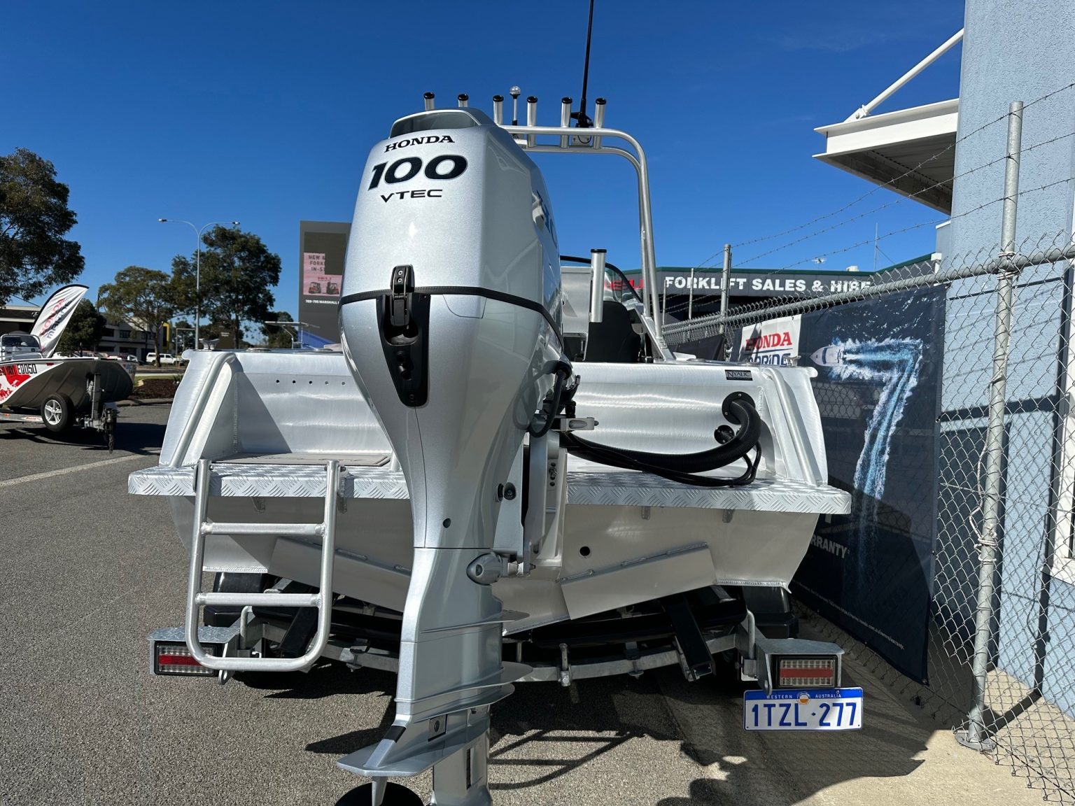 Mclay 571 Sportsman | Searano Marine | Boat & Boating Accessories Sales ...